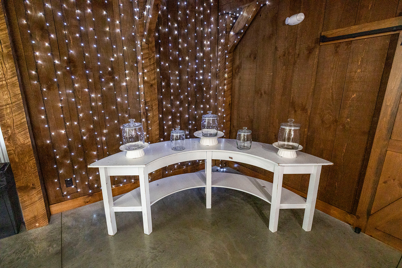 Akron Ohio Wedding Venue: The Venue - Birdseye Barn at Western Star