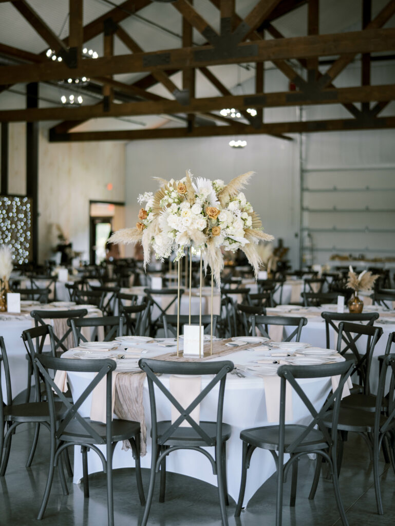 Akron Ohio Wedding Venue: Gallery - Birdseye Barn at Western Star